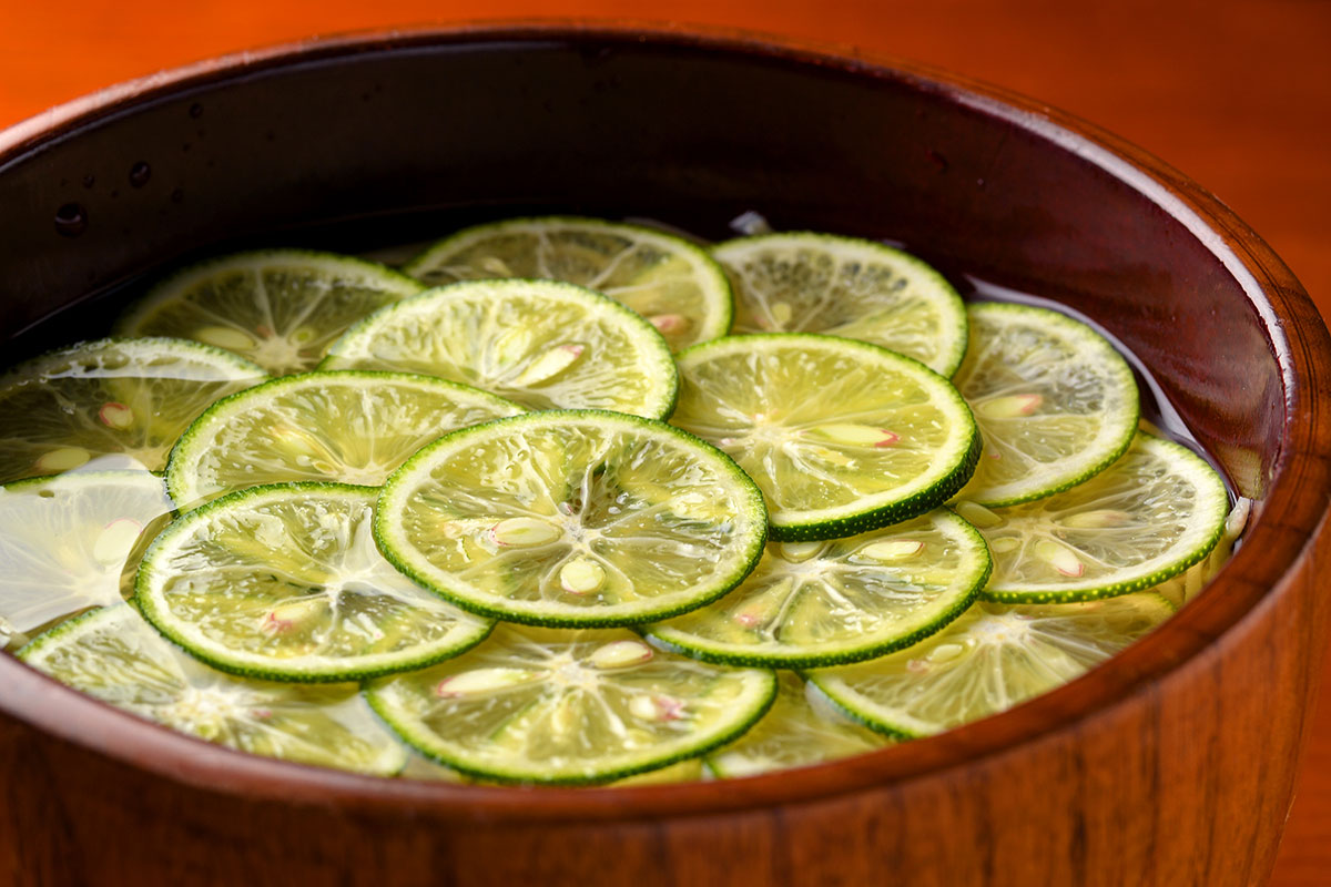 Exploring the Sour-Sweet Taste of Sudachi - WAMI JAPAN FLAVORED MEDIA